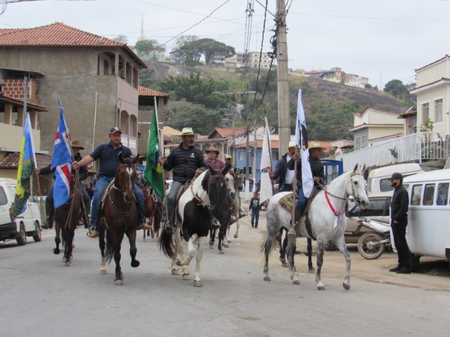 Expo Resende Costa 2025 reúne grande público, valoriza o campo e inova ...